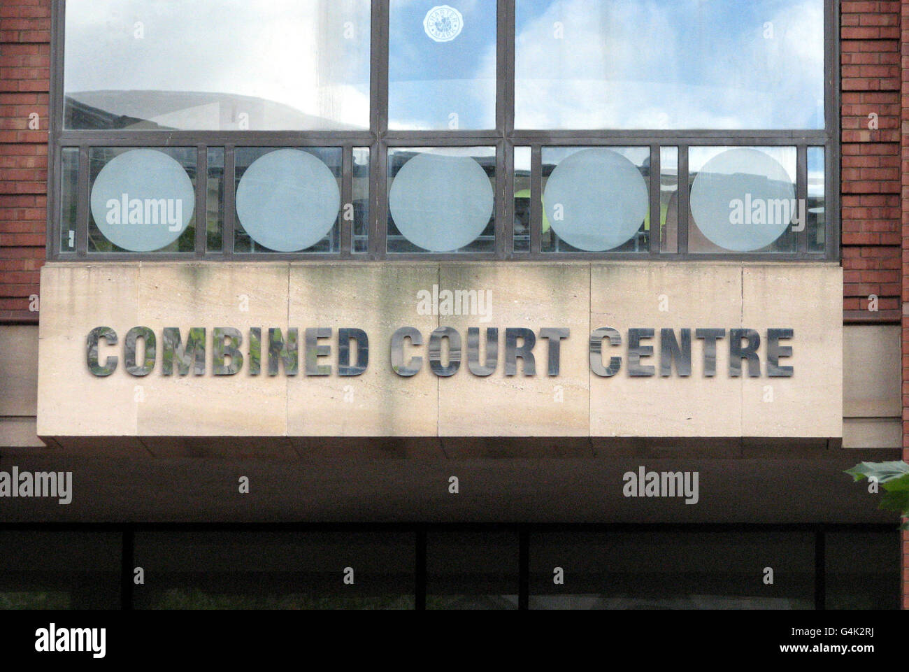 Crown court stock. A general view of Hull Crown Court Stock Photo - Alamy