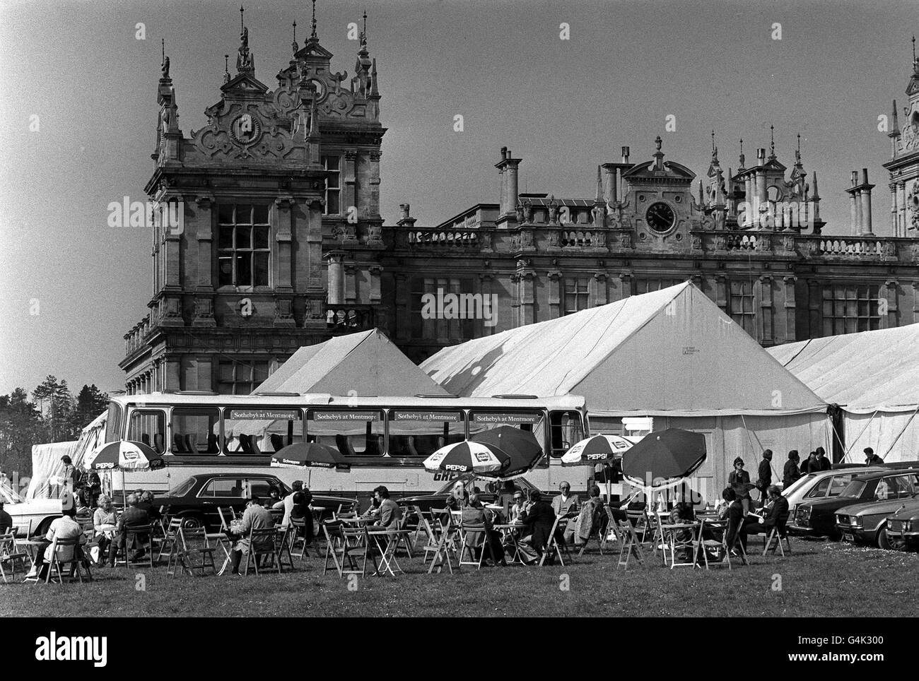 Mentmore towers, buckinghamshire High Resolution Stock Photography and ...