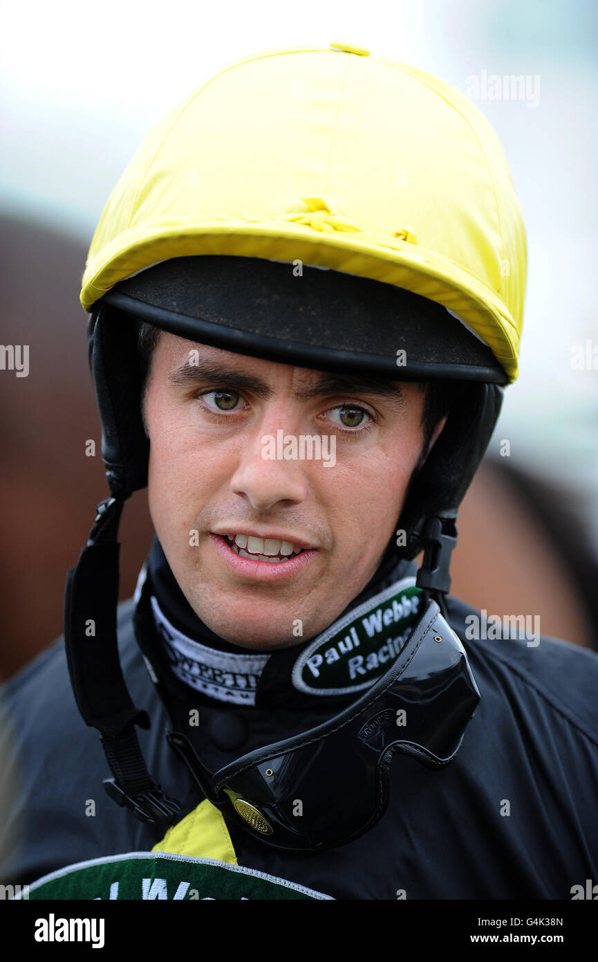 Jockey dominic elsworth hi-res stock photography and images - Alamy