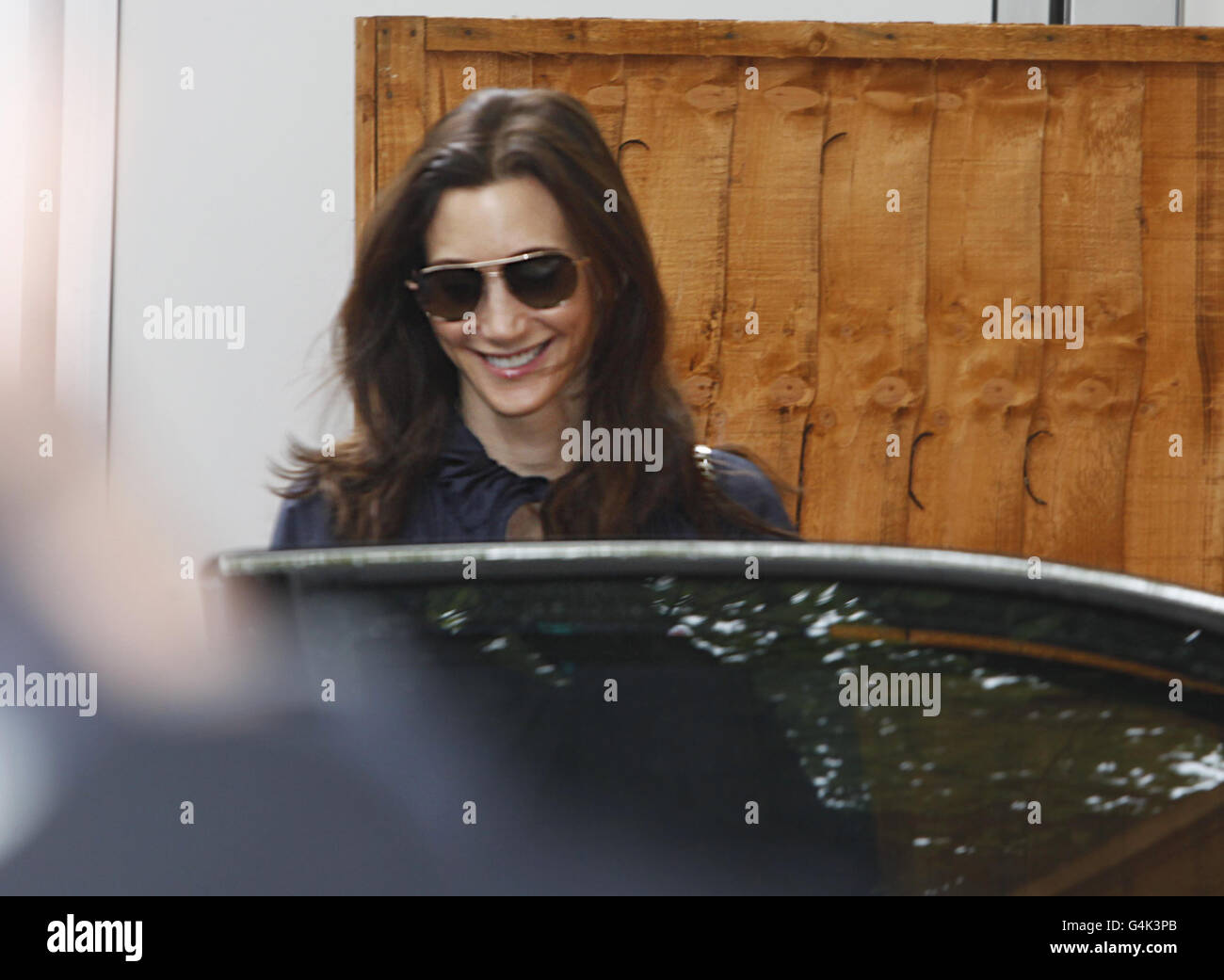 Nancy Shevell getting into a car at St John's Wood before her rumoured ...