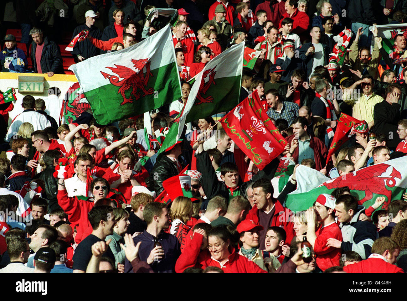 FIVE NATIONS/WELSH FANS Stock Photo - Alamy