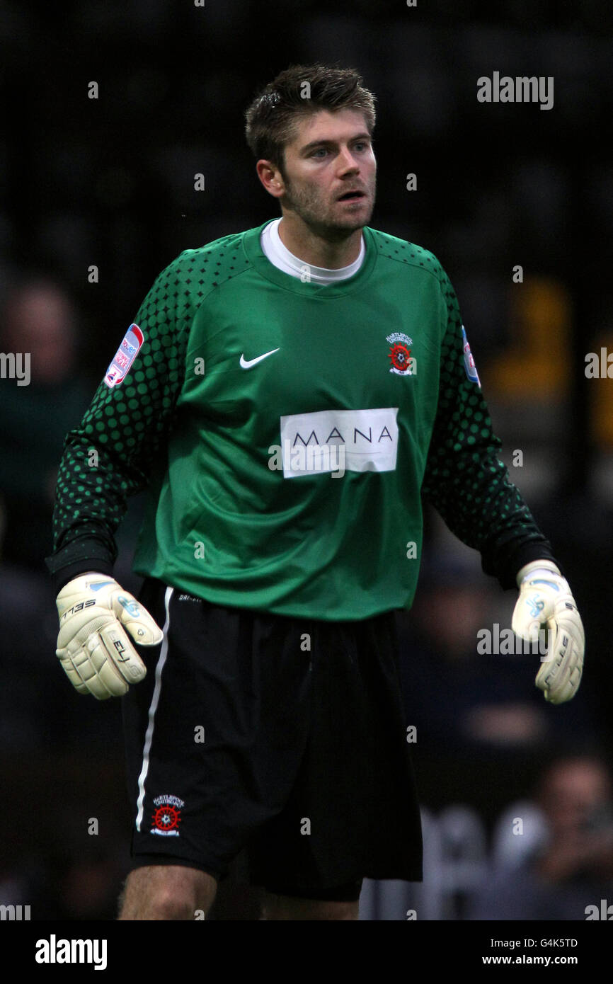 Hartlepool united goalkeeper hi-res stock photography and images - Alamy