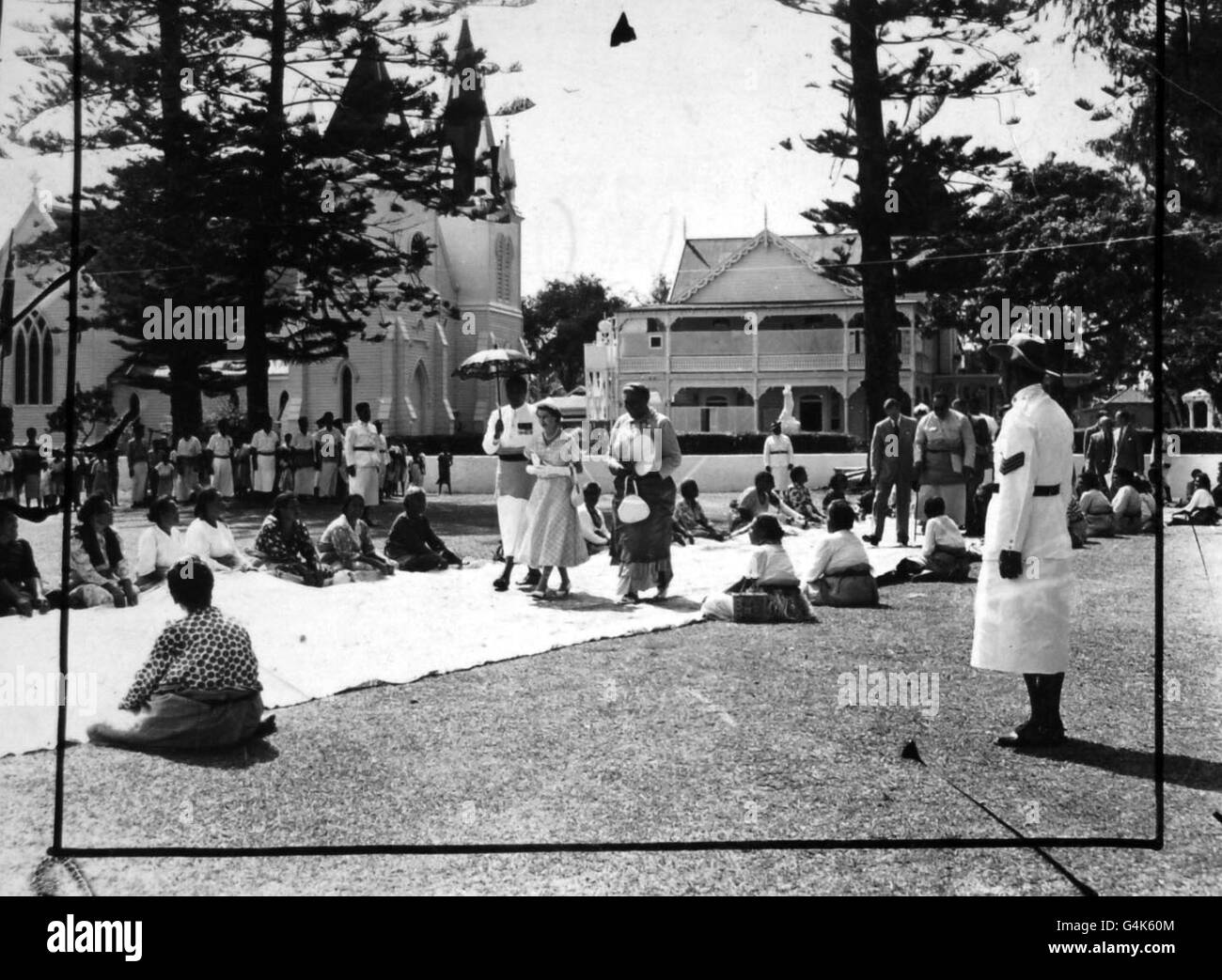 Respect queen elizabeth Black and White Stock Photos & Images - Alamy