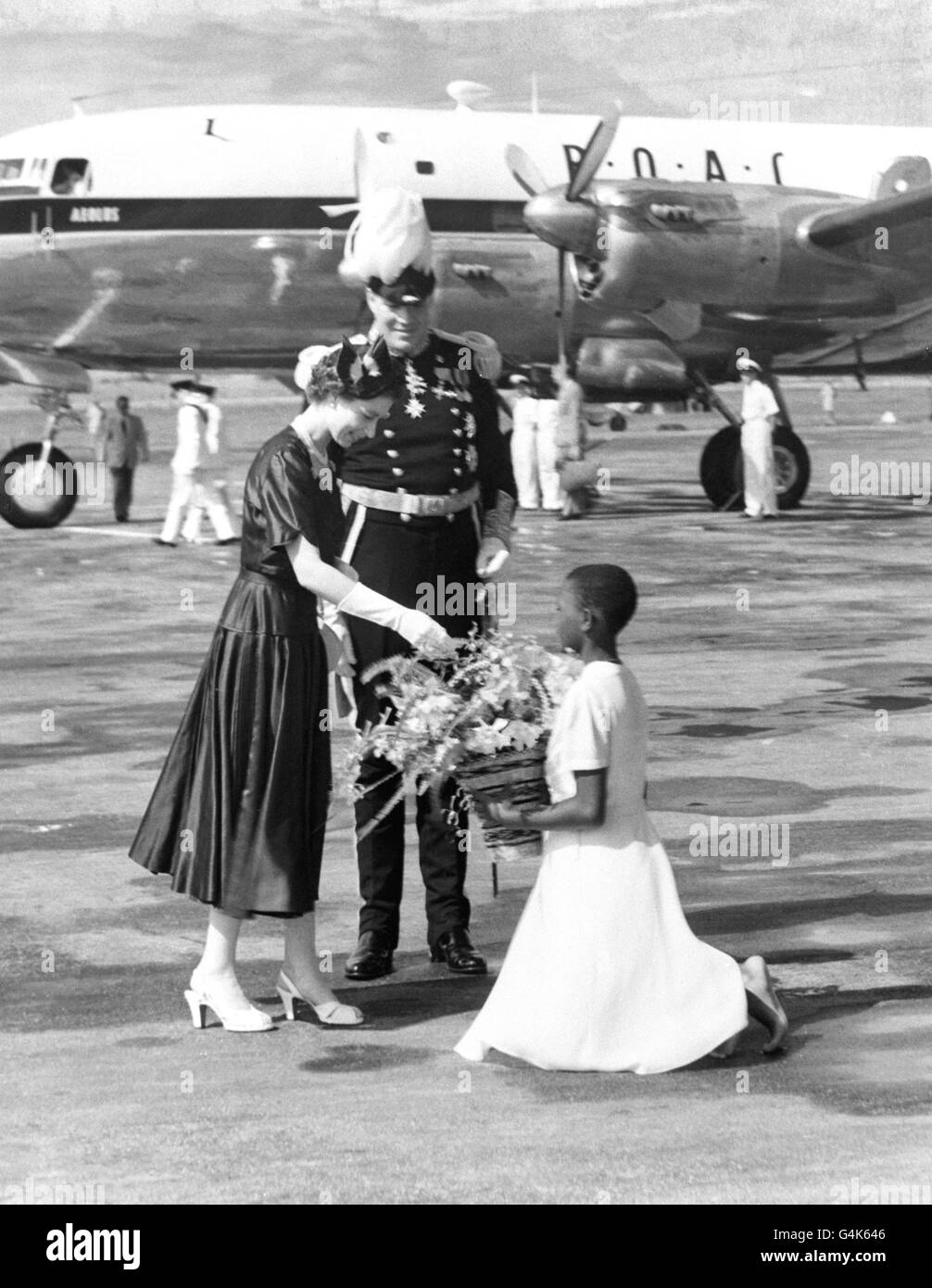 Royalty - Queen Elizabeth II Commonwealth Tour - Uganda Stock Photo - Alamy