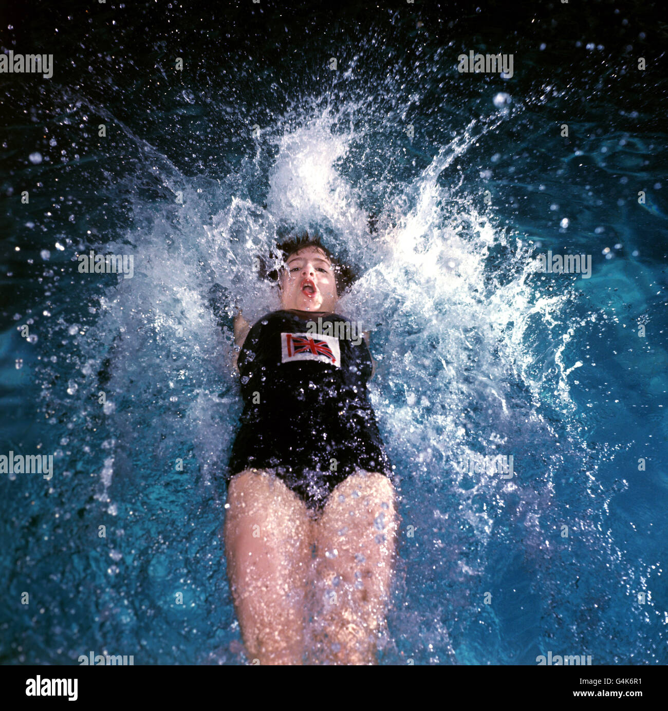 Linda ludgrove 100m backstroke x2 hi-res stock photography and images ...