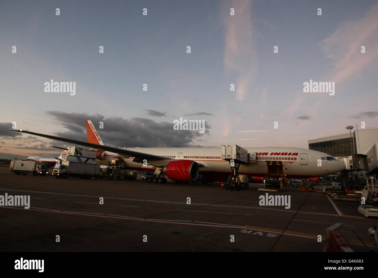 Long delay hi-res stock photography and images - Alamy