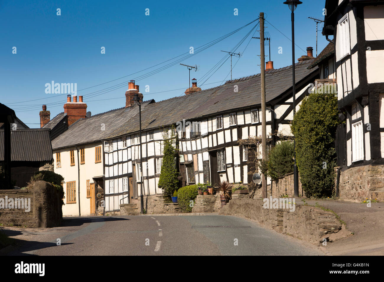 Medieval timber framed house hi-res stock photography and images - Alamy
