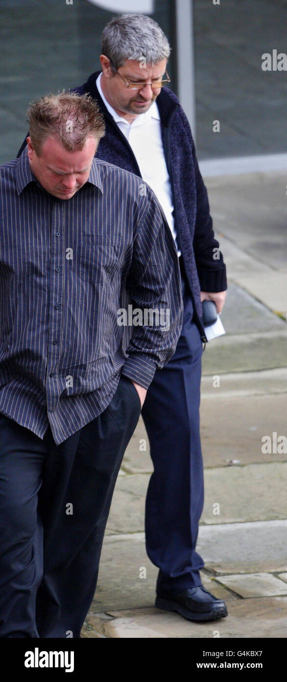 Bus driver adrian shearing arrives at winchester crown court hi-res ...