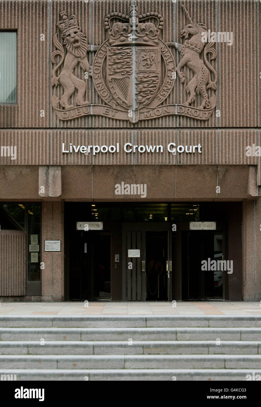 Liverpool crown court stock Stock Photo - Alamy