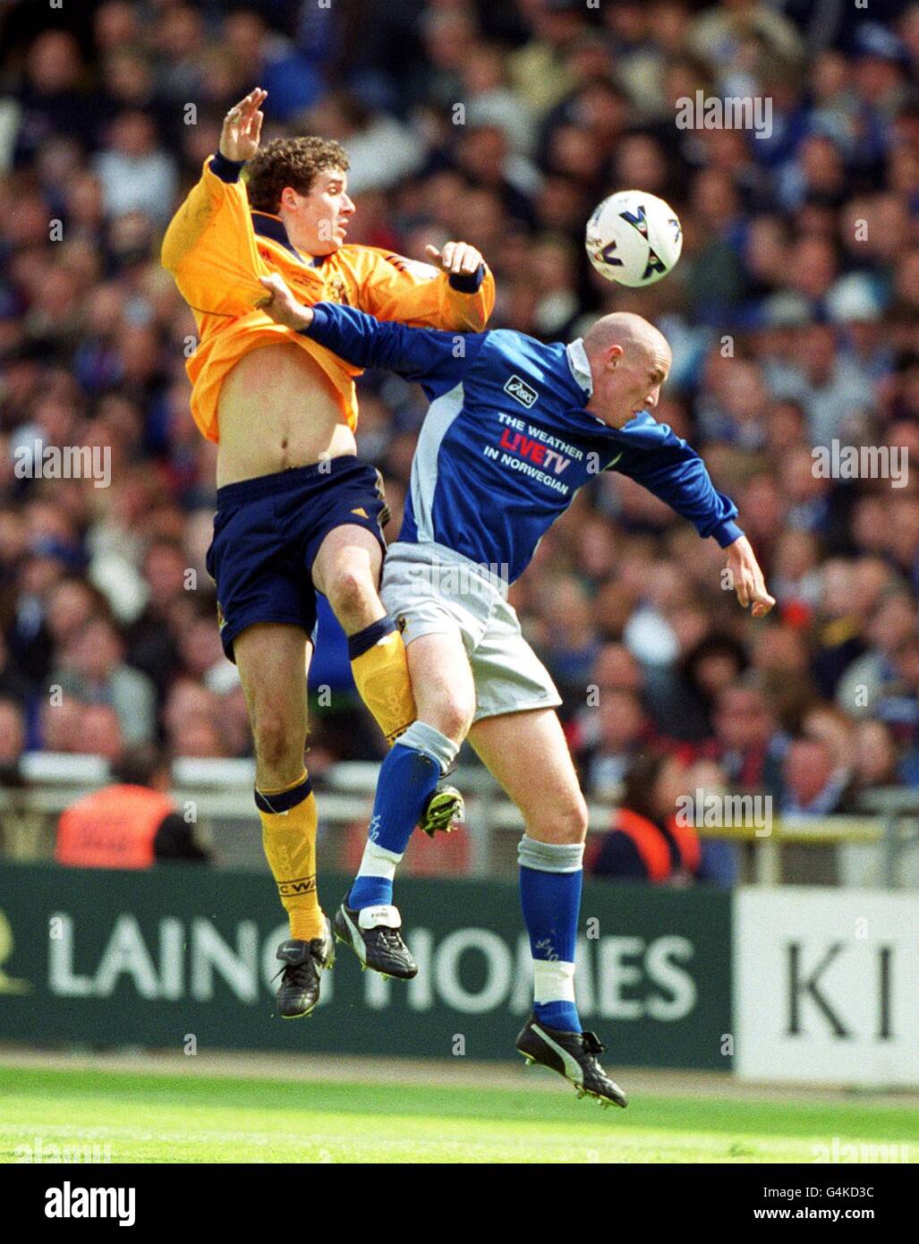 Sport football action pulling shirt hi-res stock photography and images ...