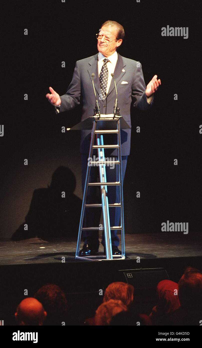 Lord lew grade hi-res stock photography and images - Alamy