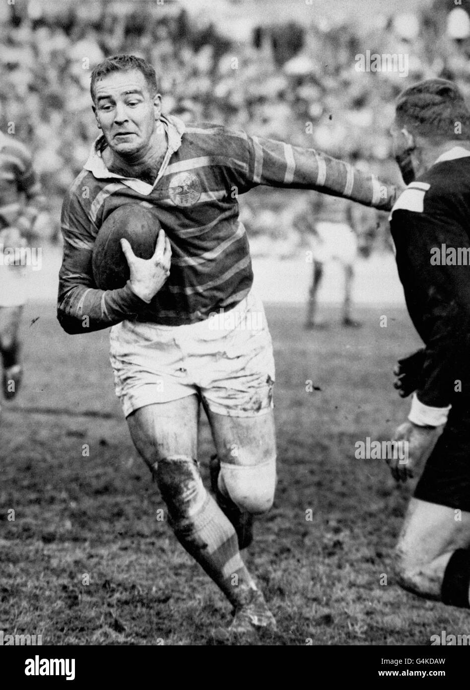 Rugby League - Australia v Leeds - Leeds. Dick Thornett, second -row ...