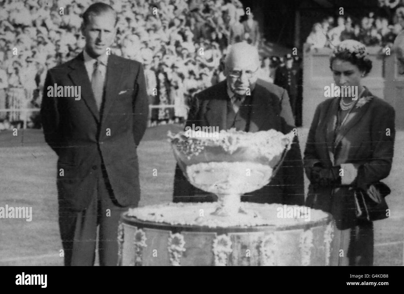 Royalty - Queen Elizabeth II Commonwealth Tour - Australia Stock Photo ...