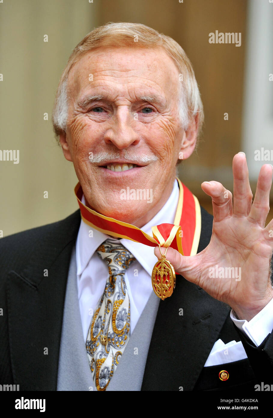 Julie Purdie's Instagram, Twitter & Facebook on IDCrawl