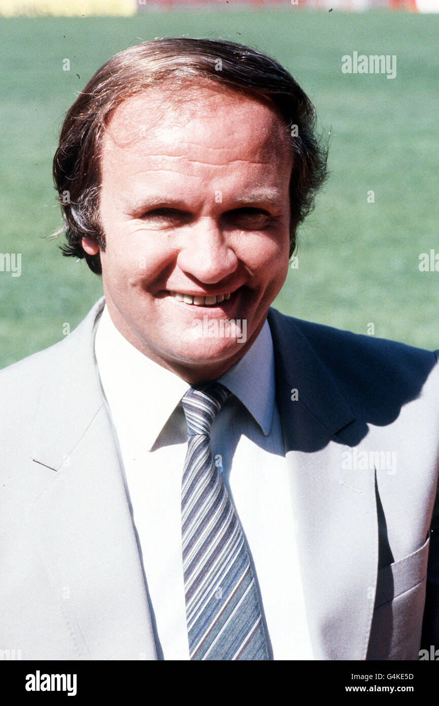 Manchester united football club manager for the 1981 82 season hi-res ...