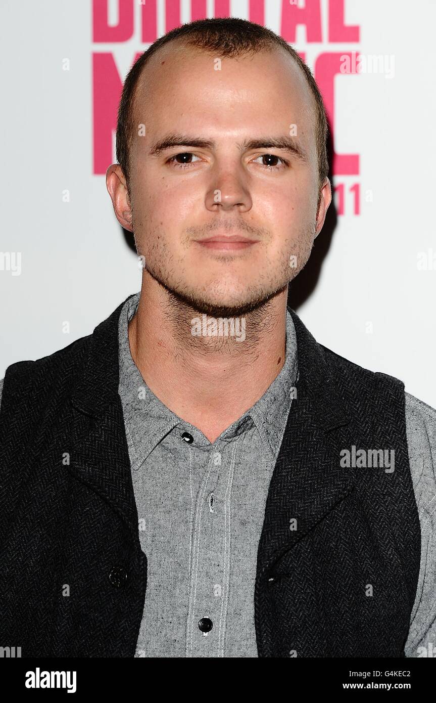 Darren jeffries arriving at the bt digital music awards 2011 hi-res stock photography and images ...