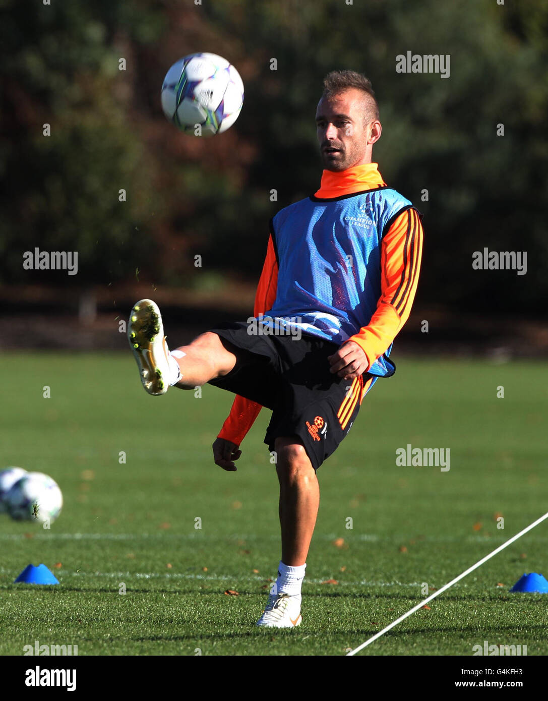 Chelseas raul meireles hi-res stock photography and images - Alamy