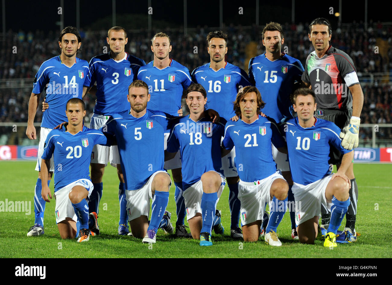 The Italy team poses before kick-off. (Back row L - R: Alberto Aquilani ...