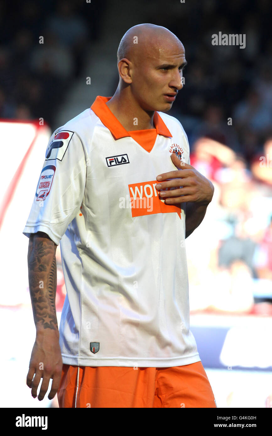 Soccer football league championship west ham united blackpool upton ...