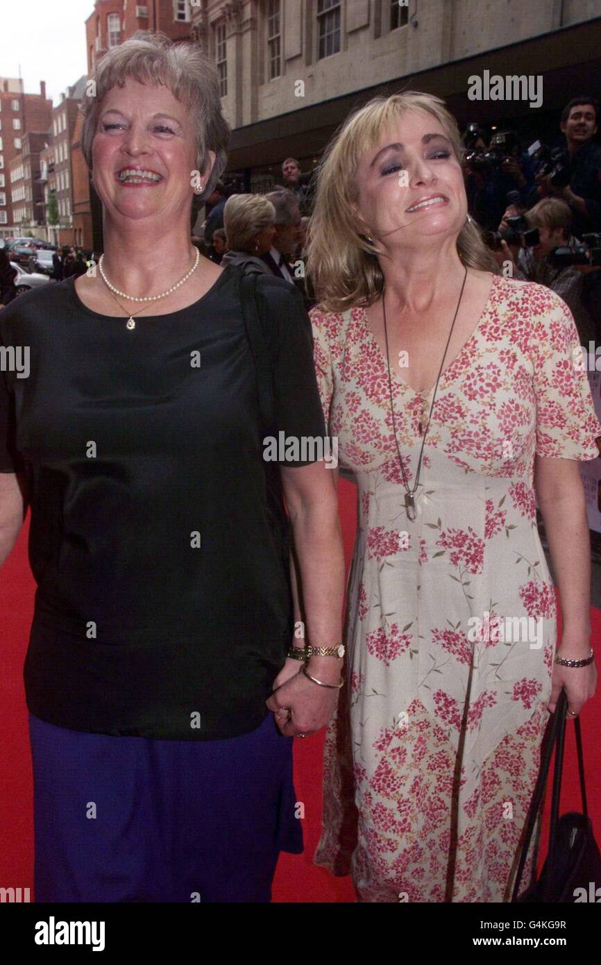 Tv awards caroline aherne hi-res stock photography and images - Alamy