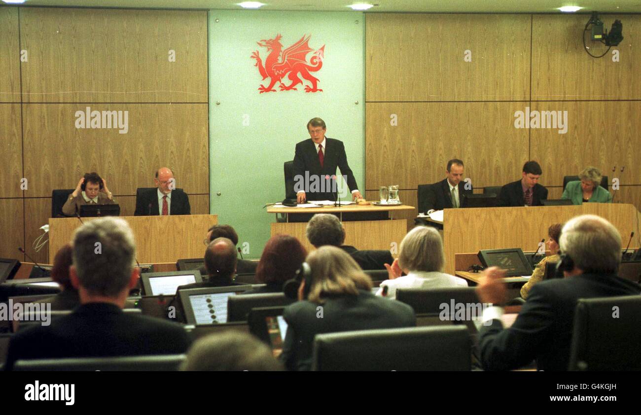 First Secretary of the Welsh Assembly Alun Michael speaks to the Welsh ...