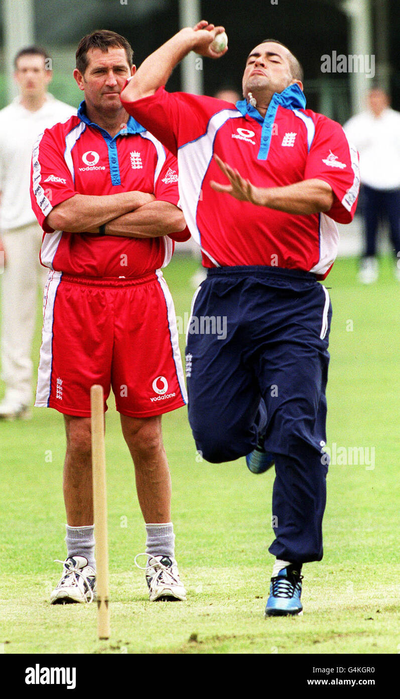 Senior coach graham gooch hi-res stock photography and images - Alamy