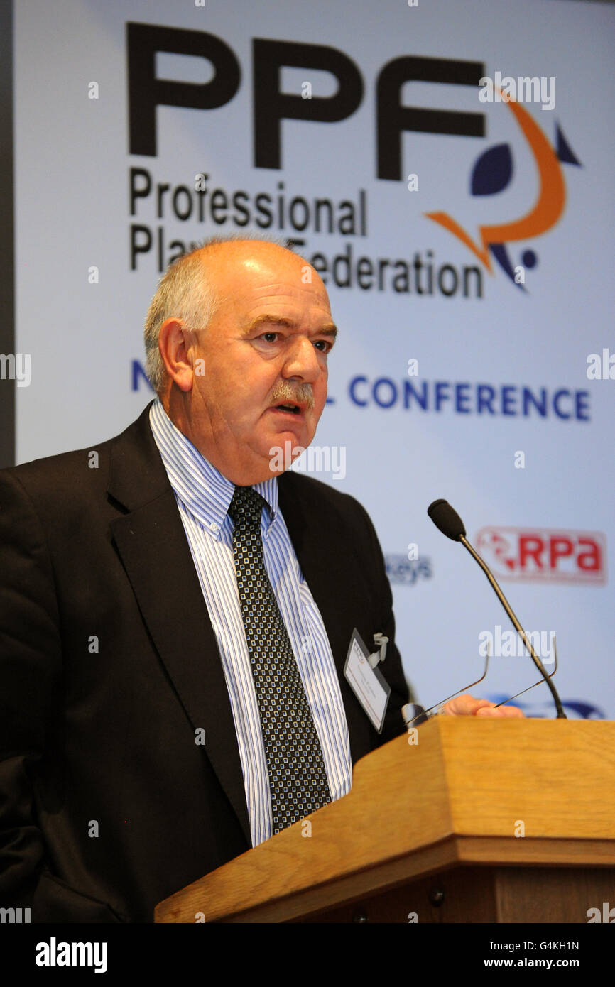 Professional golfers association hi-res stock photography and images ...