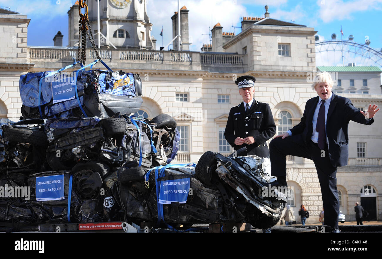 Seized cars hi-res stock photography and images - Alamy