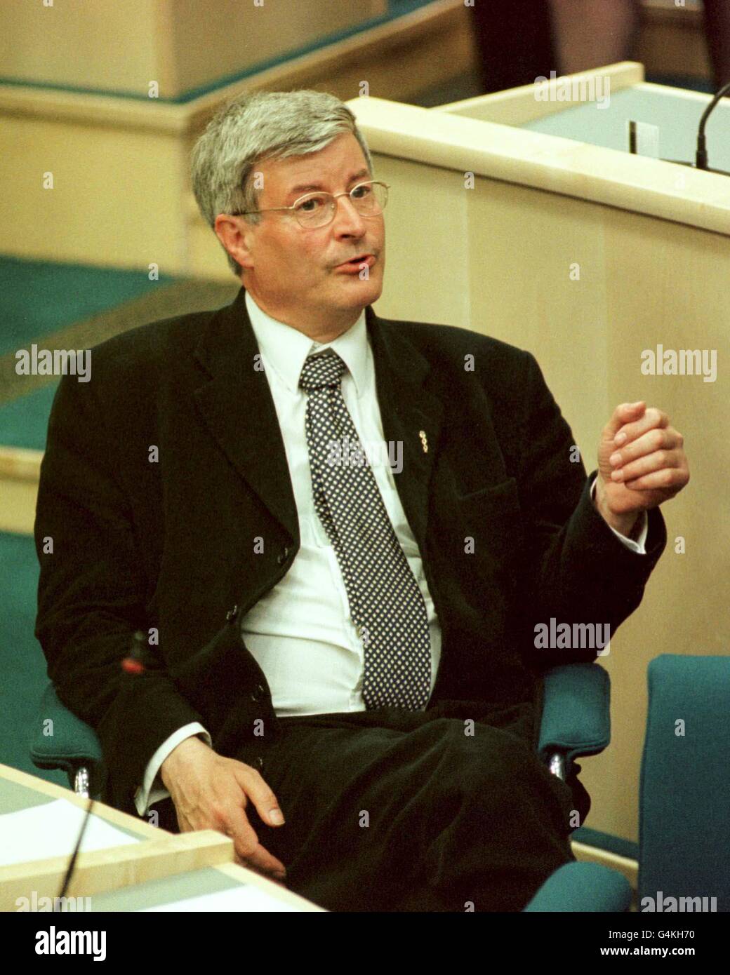 Robin harper scotland hi-res stock photography and images - Alamy