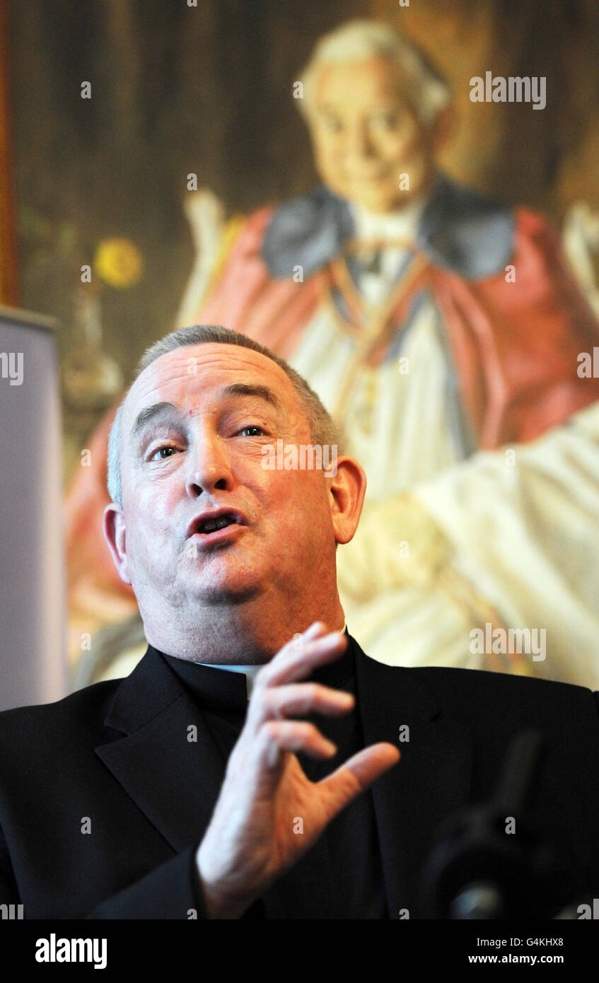 Dean of St Paul's Cathedral, The Right Reverend Graham Knowles ...
