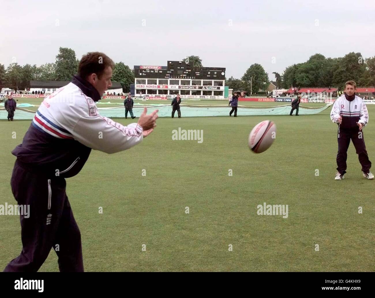 3 4 three quarter length landscape action throwing sport cricket hi-res ...