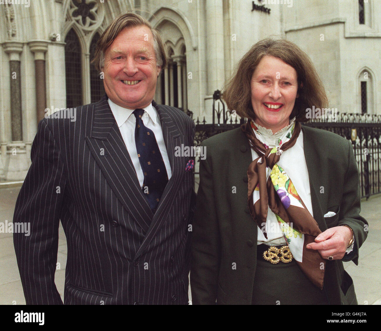 Colonel william ibbetson and his wife elizabeth hi-res stock ...