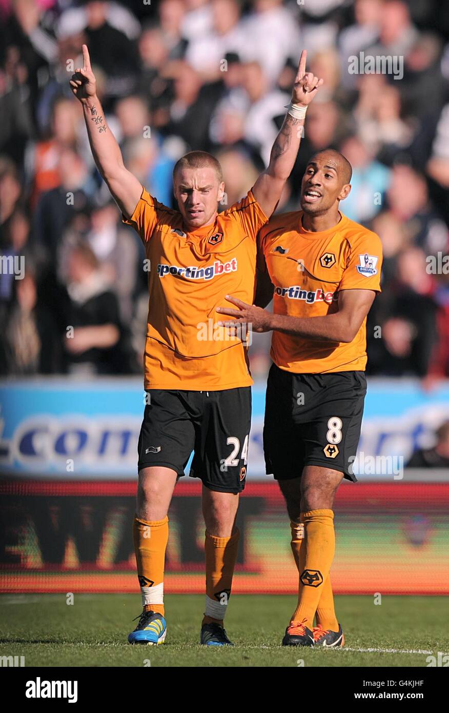 Wolverhampton wanderers jamie ohara hi-res stock photography and images ...