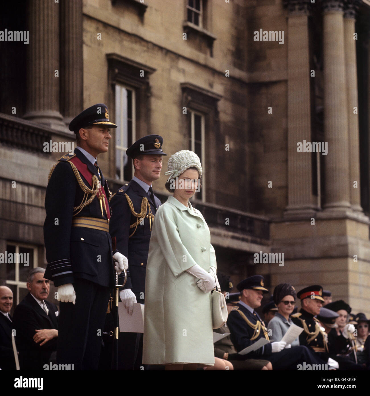 Royalty - Queen Elizabeth II RAF New Colours - Buckingham Palace Stock ...