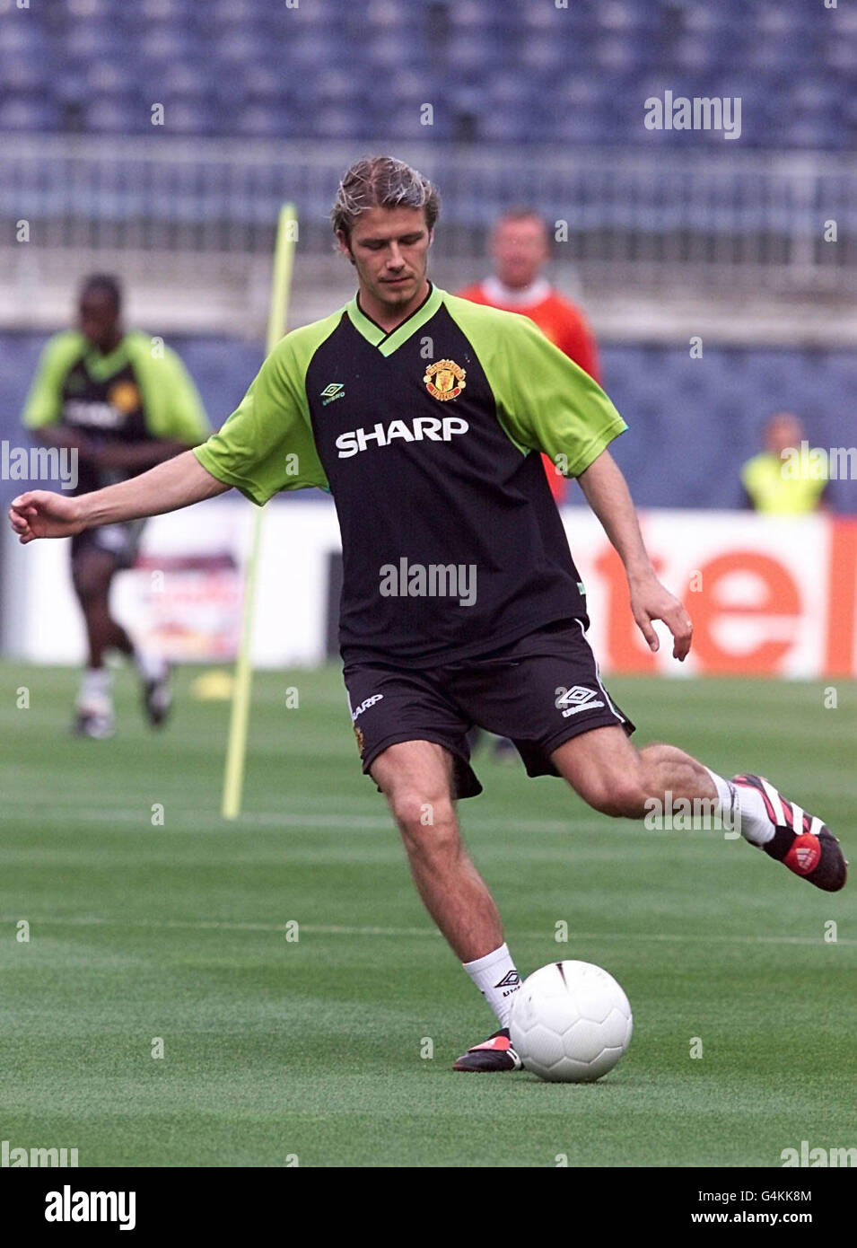 Manchester United midfielder David Beckham during training at the Nou ...