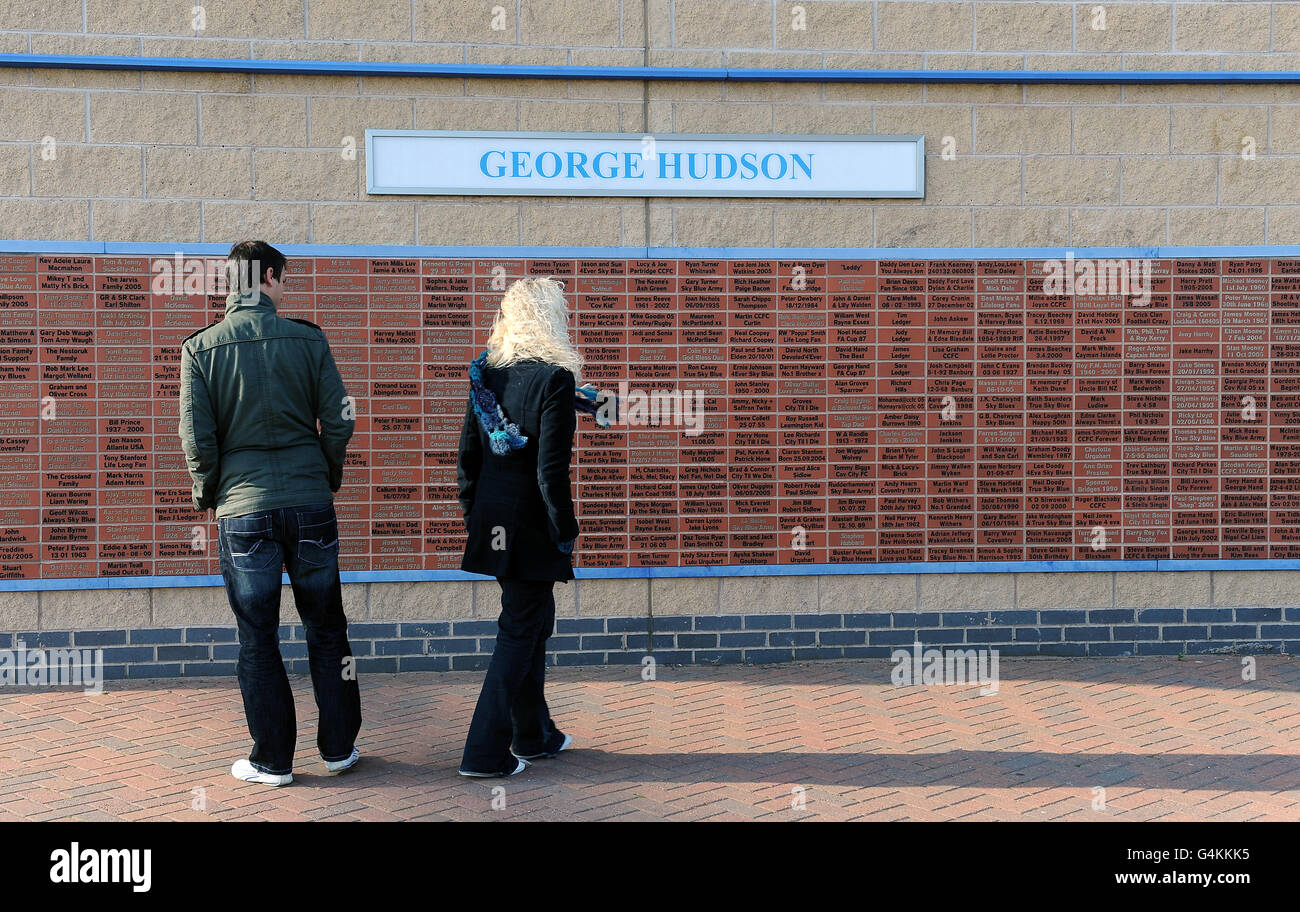 George hudson football hi-res stock photography and images - Alamy
