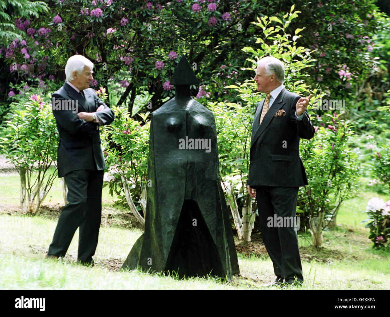 Admire the bronze sculpture hi-res stock photography and images - Alamy