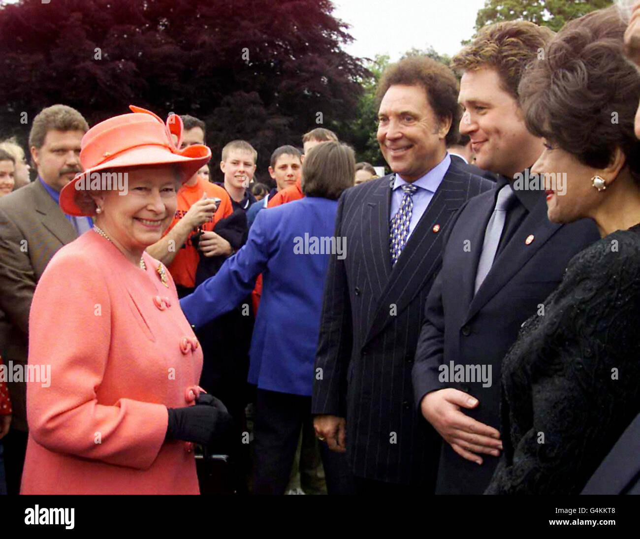 Michael ball queen elizabeth hi-res stock photography and images - Alamy
