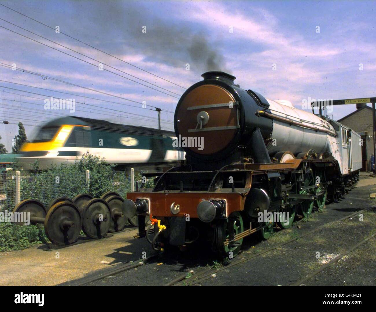 Flying scotsman train profile hi-res stock photography and images - Alamy