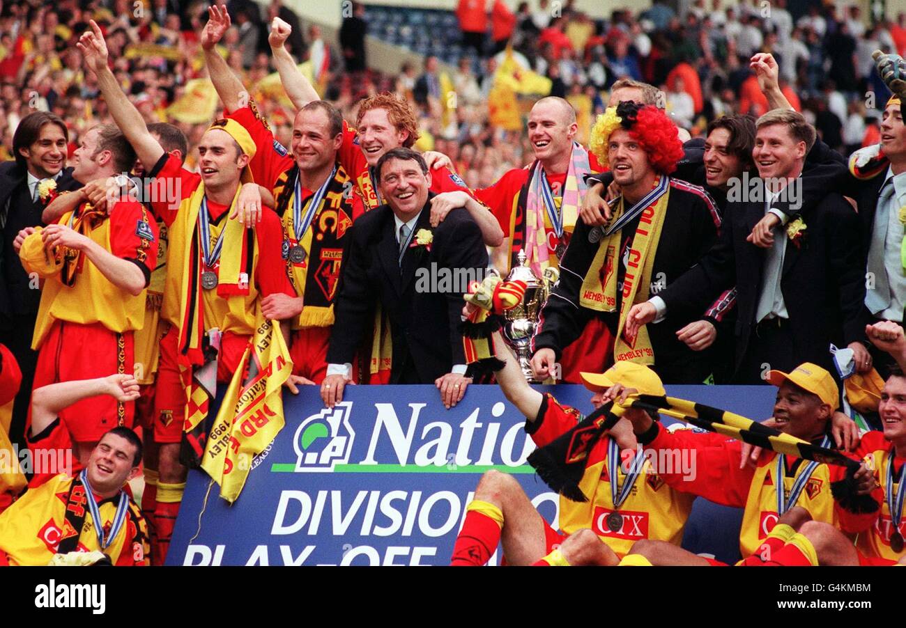 Soccer f a cup final wembley hi-res stock photography and images - Alamy