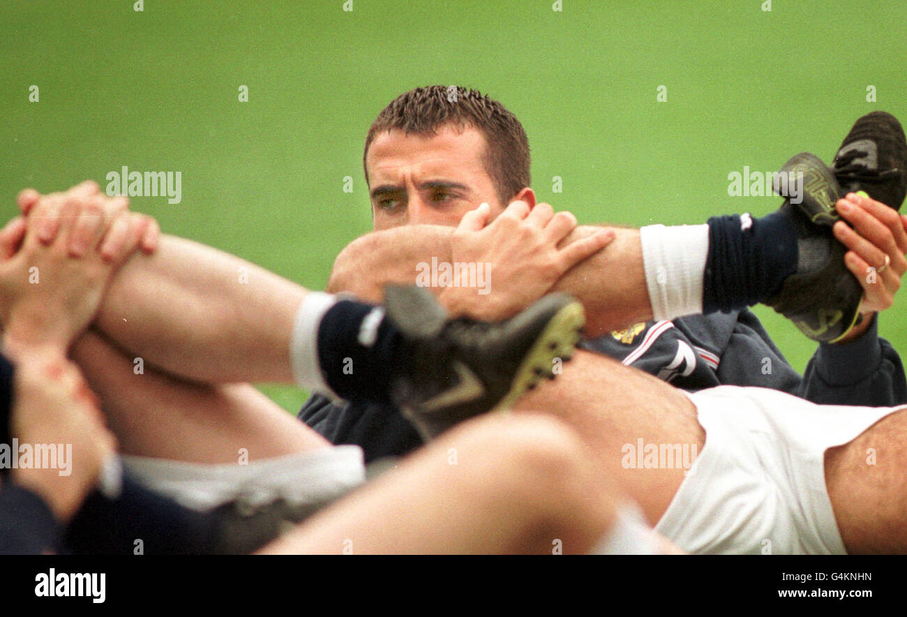 Paul ritchie scotland training hi-res stock photography and images - Alamy