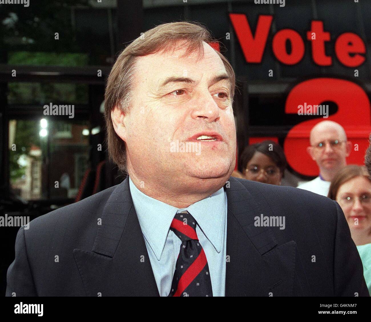 Semi profile politics hi-res stock photography and images - Alamy