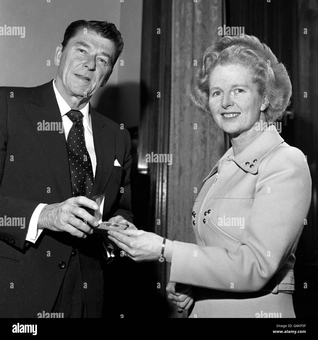 Ronald reagan white house Black and White Stock Photos & Images - Alamy