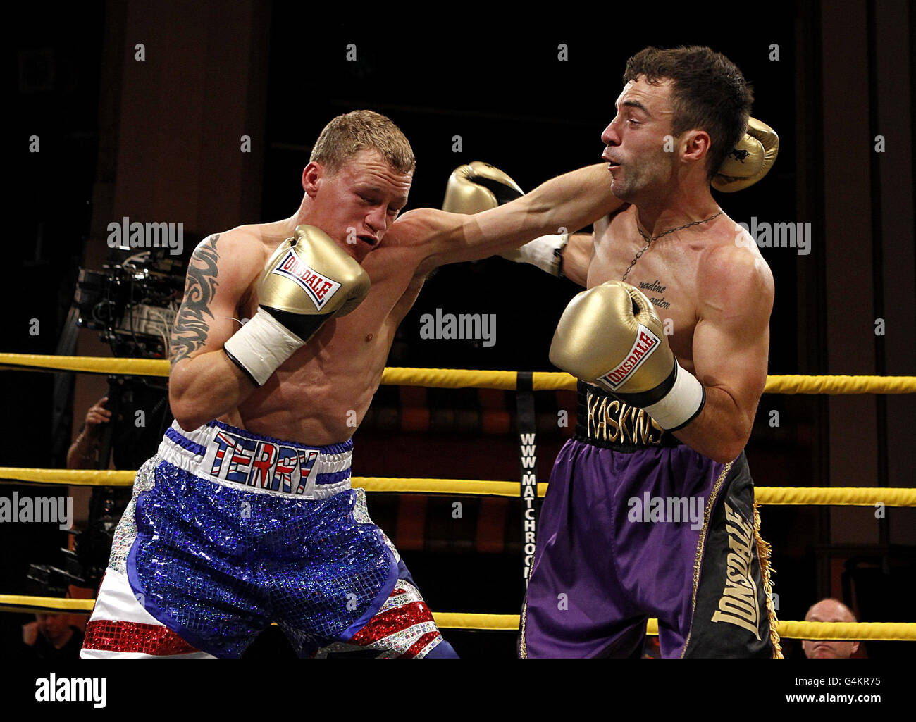 Boxing - Super Flyweight Prizefighter - Liverpool Olympia Stock Photo ...