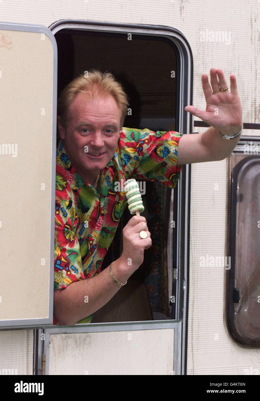 Who plays les battersby in coronation street hi-res stock photography ...