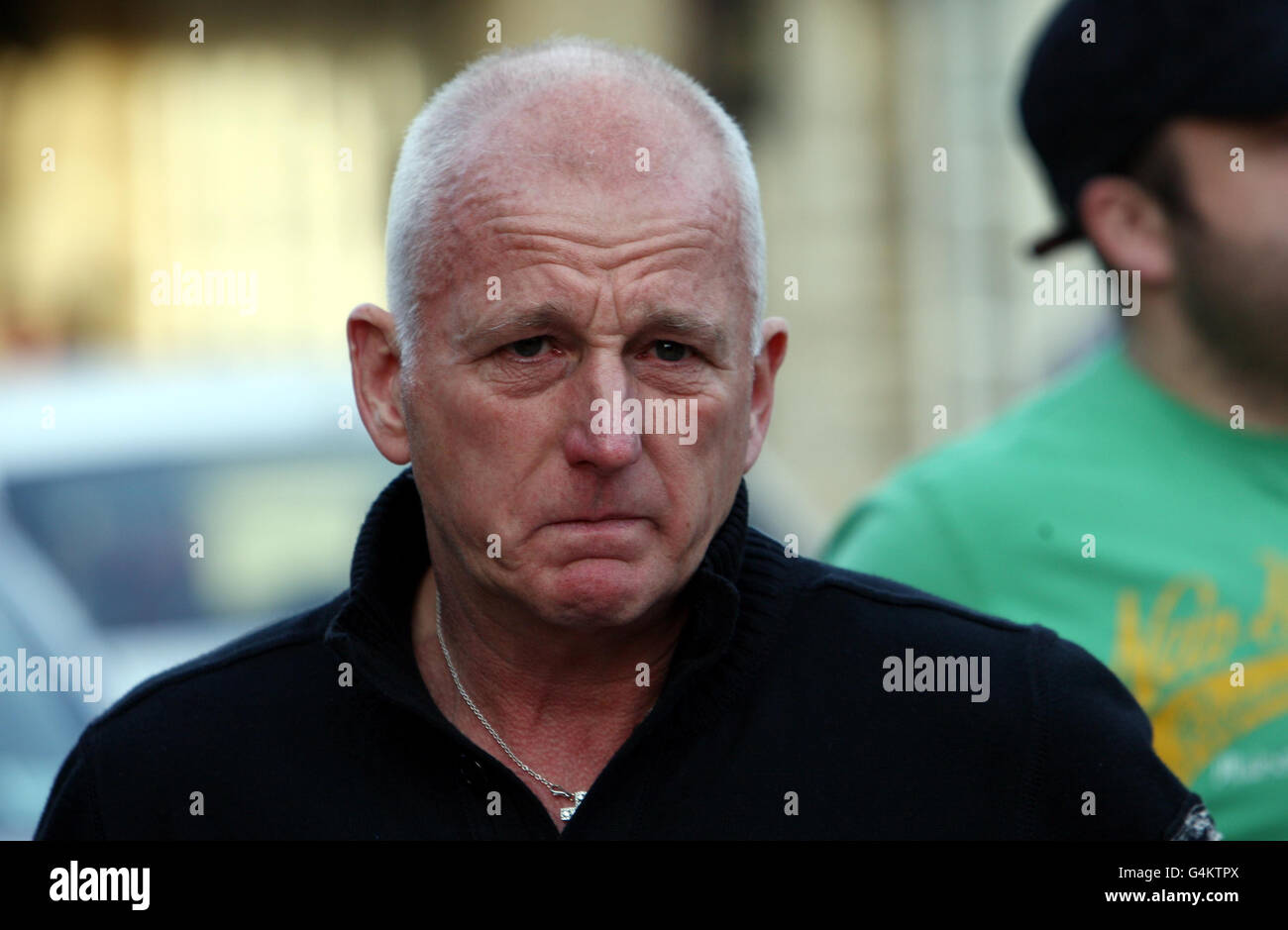 Clive Wheldon makes a statement at the family's Buckinghamshire, home ...
