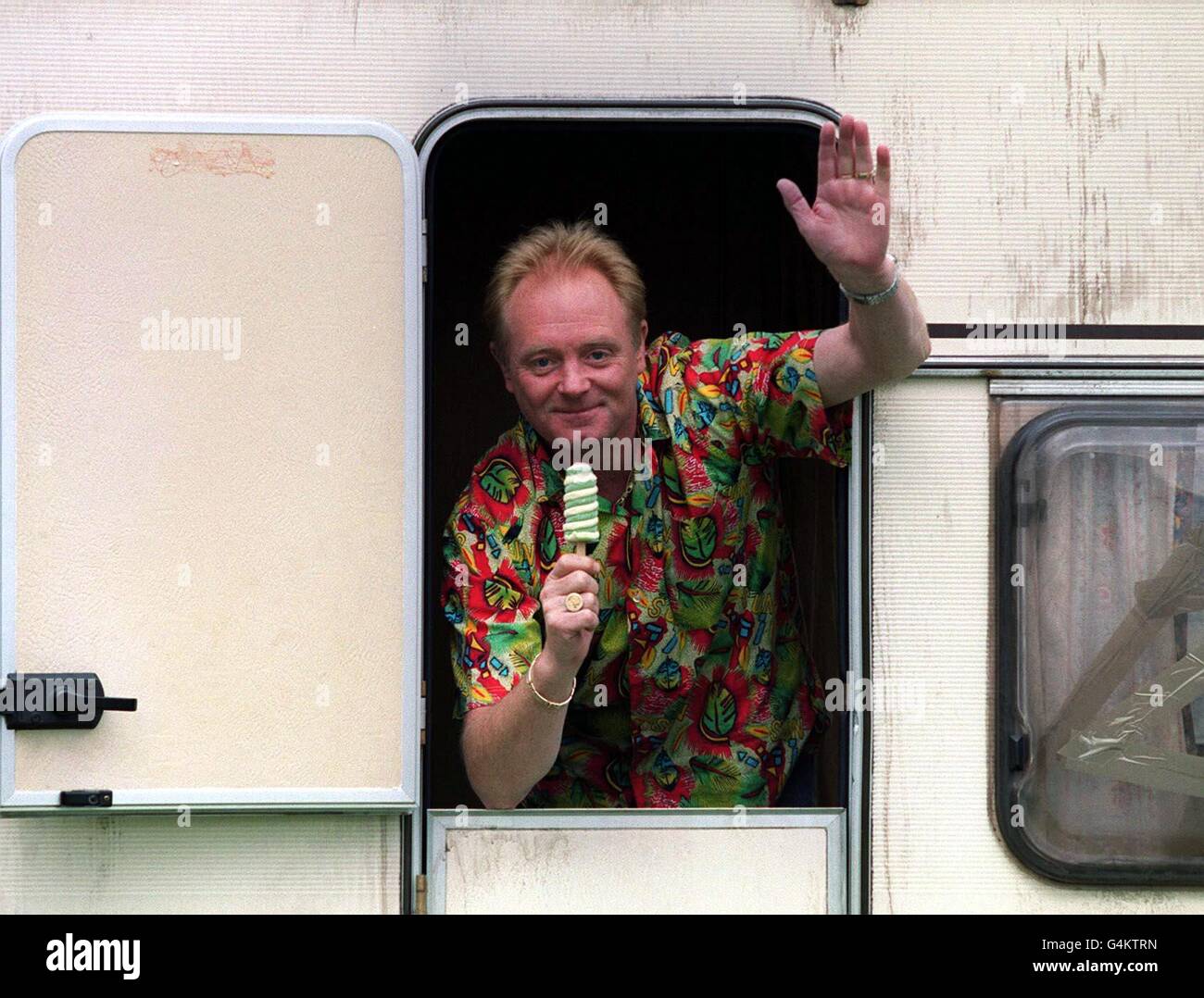 Who plays les battersby in coronation street hi-res stock photography ...