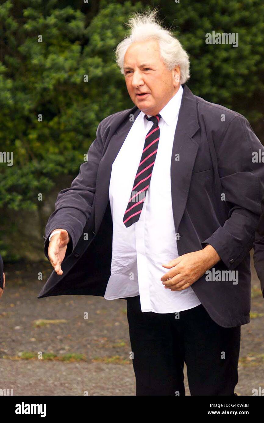 Oliver Reed Pub High Resolution Stock Photography and Images - Alamy