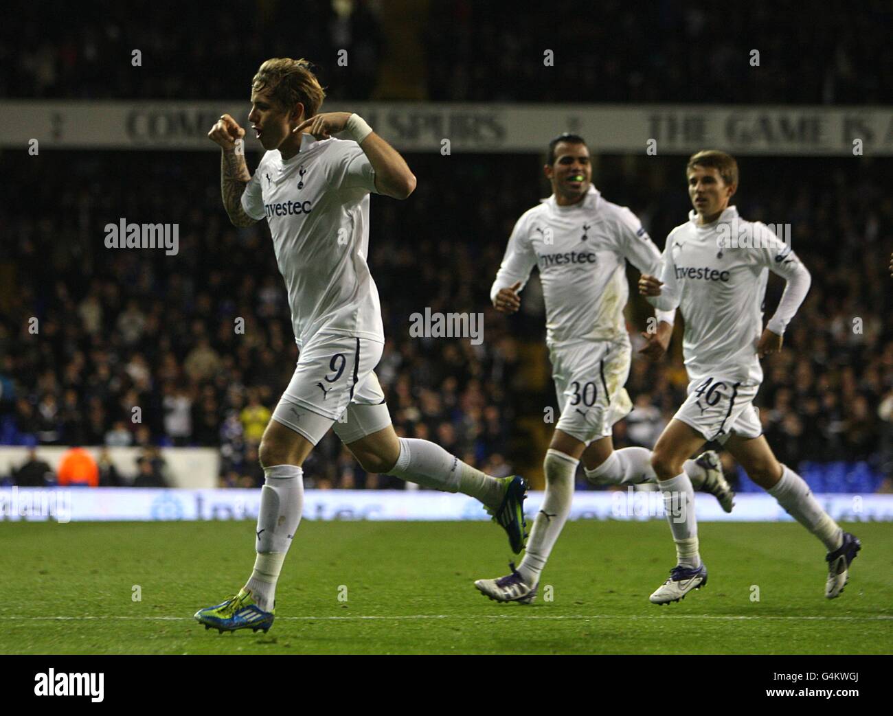 Tottenham hotspurs roman pavlyuchenko hi-res stock photography and ...