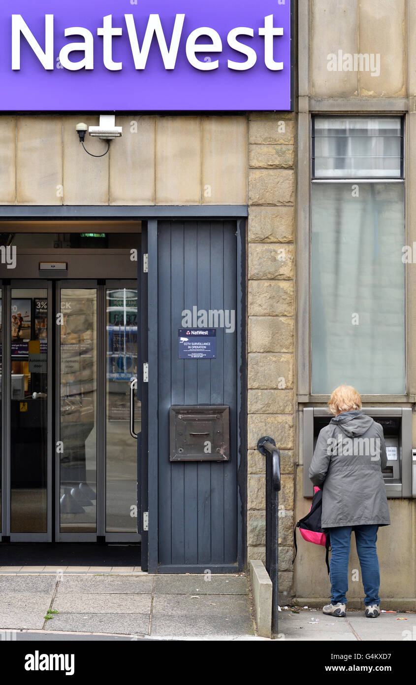 Natwest atm service till bank hi-res stock photography and images - Alamy